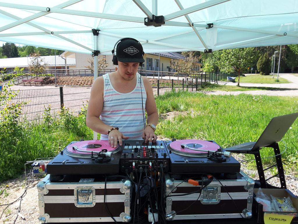 Katutaideseinä käytettävissä - Vihti